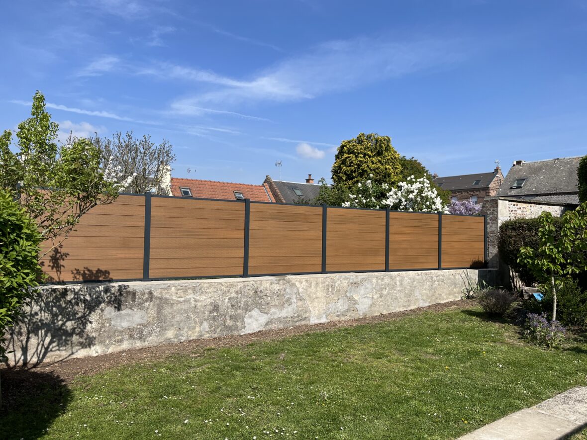 Quelle distance entre une maison et la clôture du voisin ? - TerrasseBois